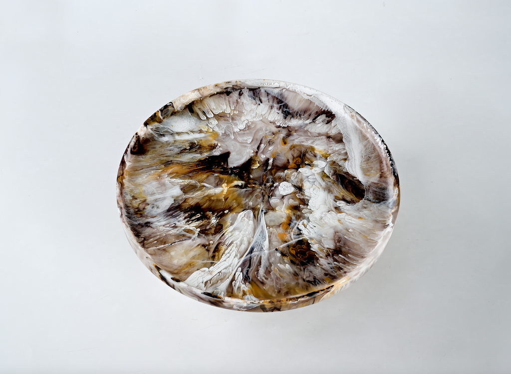 Signature Round Platter Small – Nashi Home Resinware USA Site